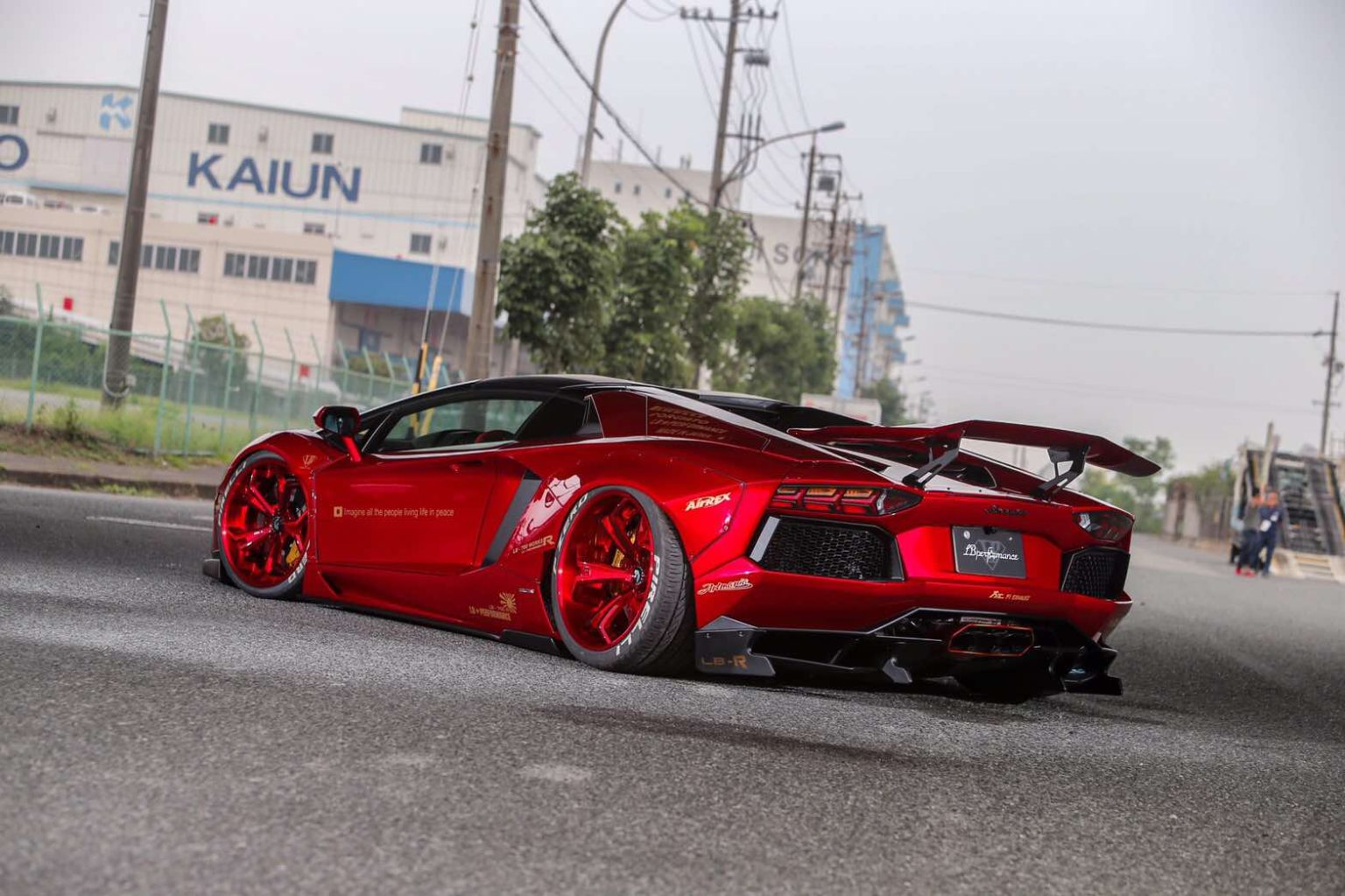 Liberty Walk | Lamborghini Aventador Wing Ver. 1 (LP 700-4) - Official Shop
