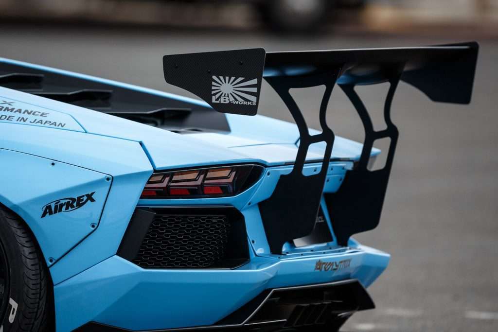 Liberty Walk | Lamborghini Aventador Wing Ver. 2 (LP 700-4) - Official Shop
