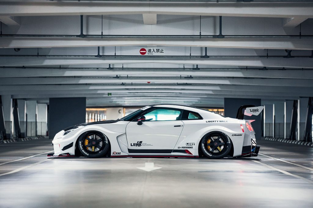 Liberty Walk Body Kits | Nissan