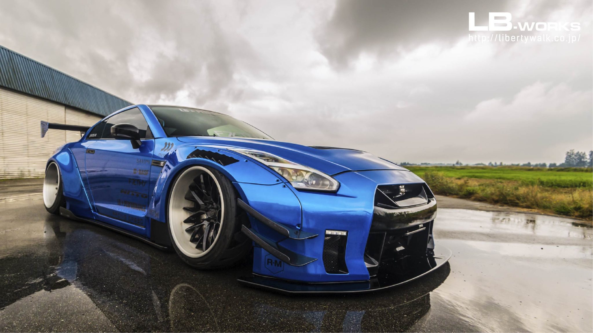 Liberty Walk | LB★WORKS Nissan GT-R R35 Type 2 Front Bumper & Diffuser ...