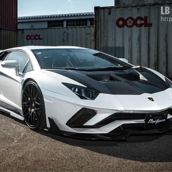 LB★WORKS Lamborghini Countach Body Kit | Liberty Walk