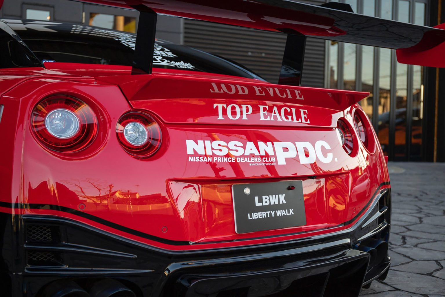 LB-Silhouette WORKS GT 35GT-RR by Liberty Walk Nissan GT-R R35 Widebody ...